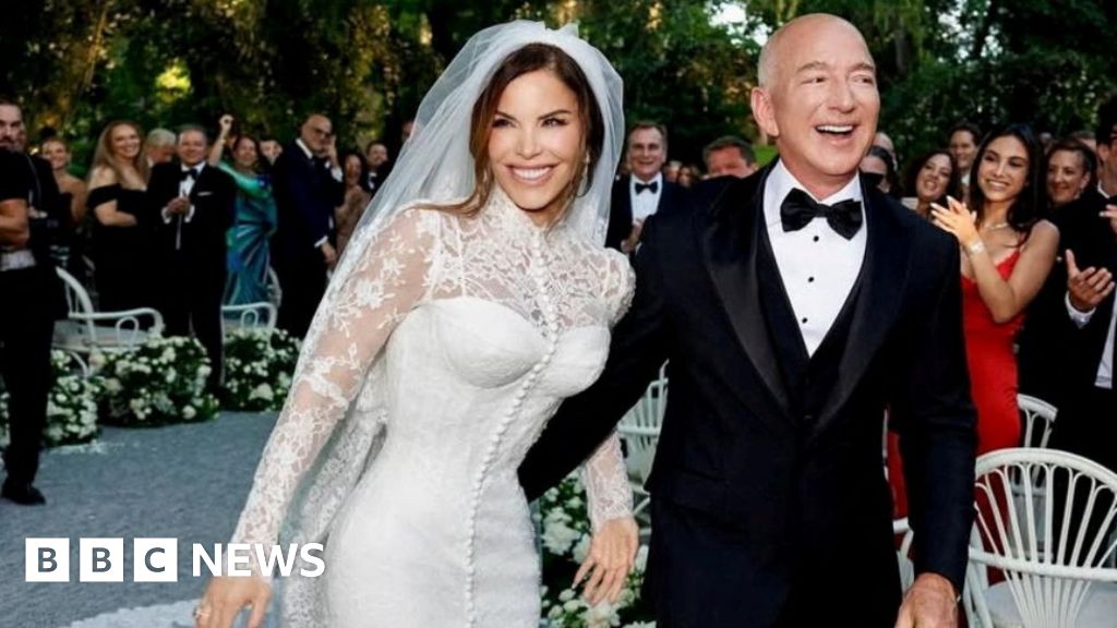 En images : le mariage de Jeff Bezos et Lauren Sanchez à Venise - BBC ...